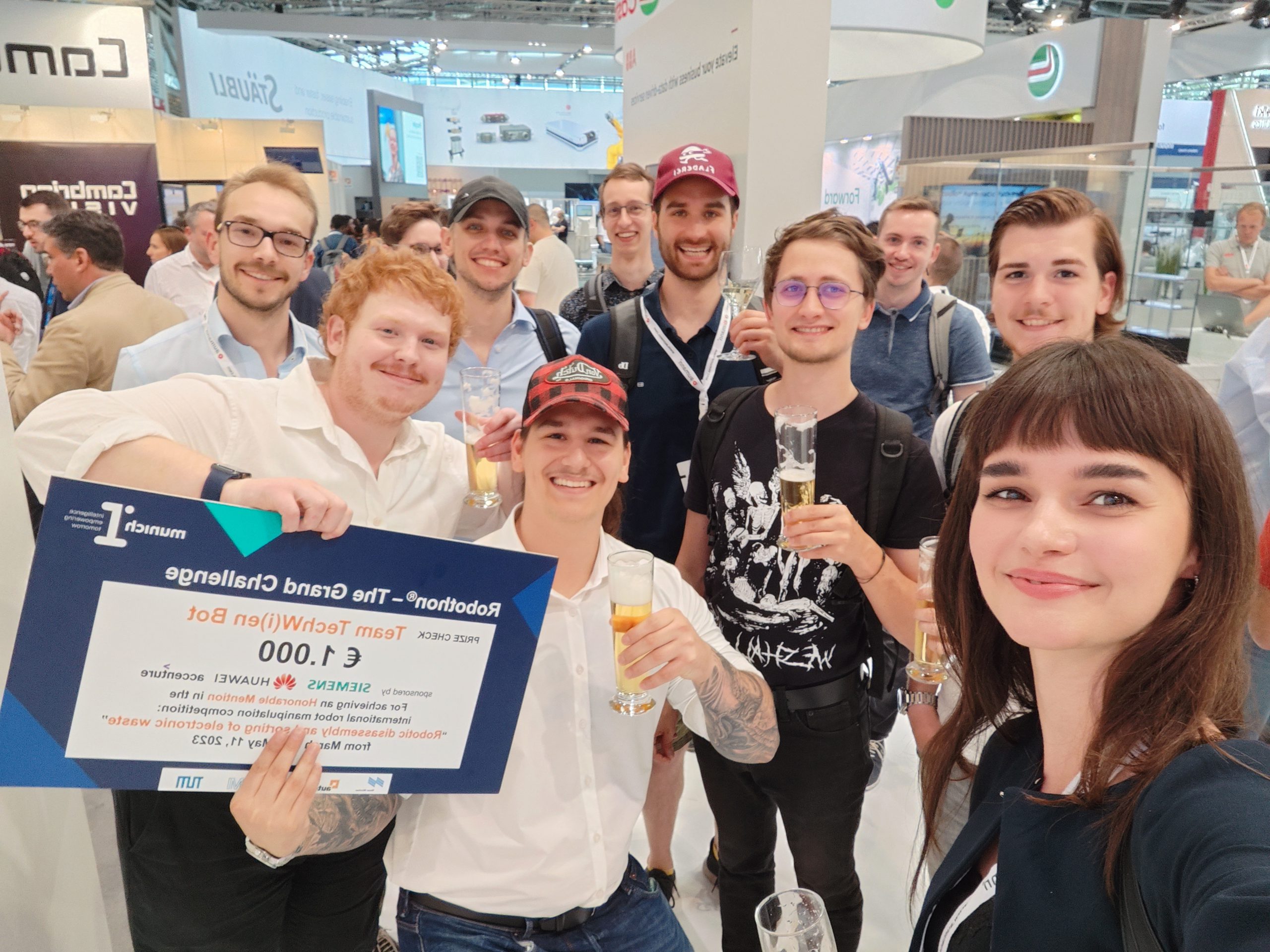 Robothon: Spitzenplatz für FHTW-Studierende | FH Technikum Wien